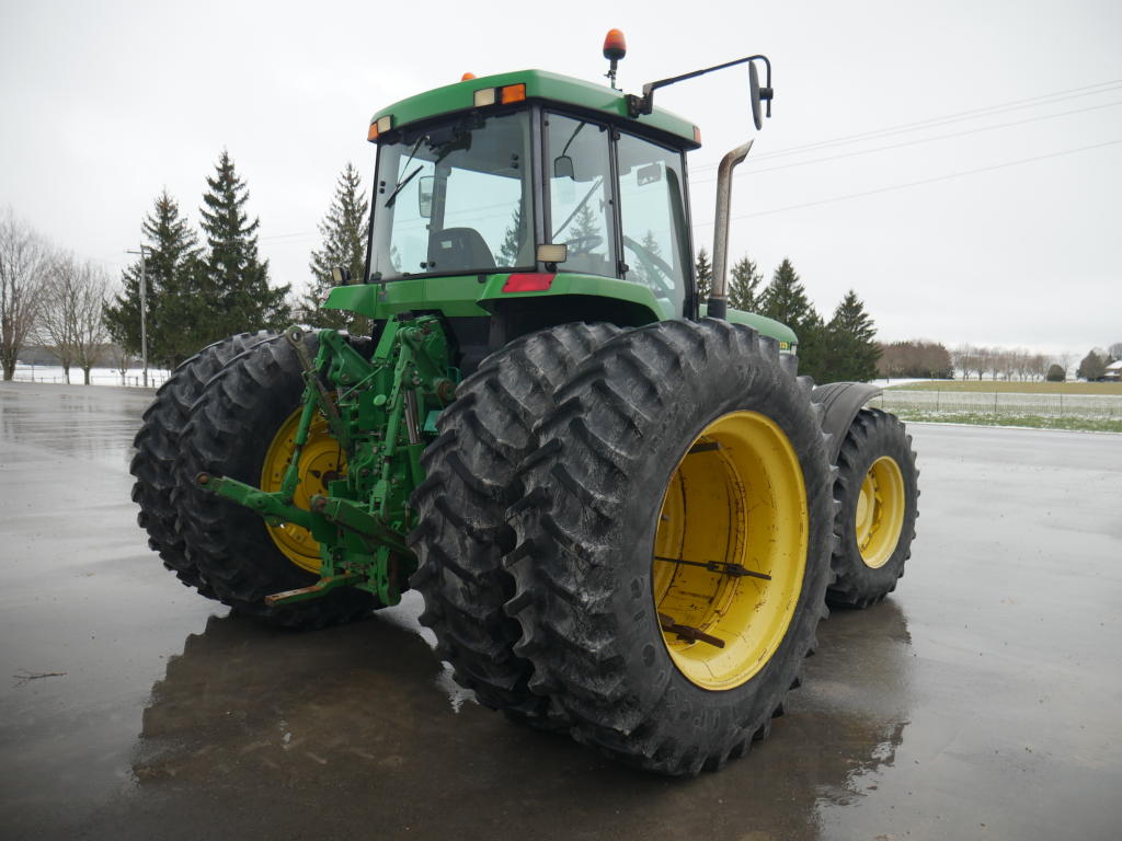 1998 John Deere 7610 - Maple Lane Farm Service